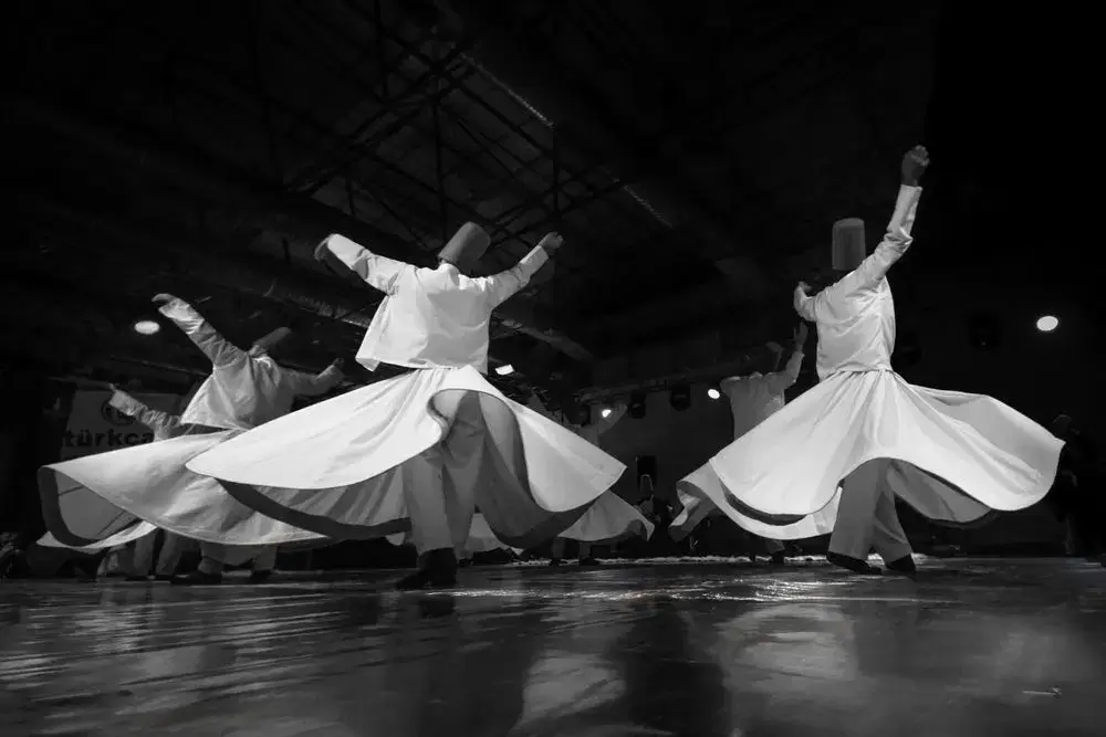 Whirling Dervishes Ceremonies in Istanbul + 2 Places that you must see